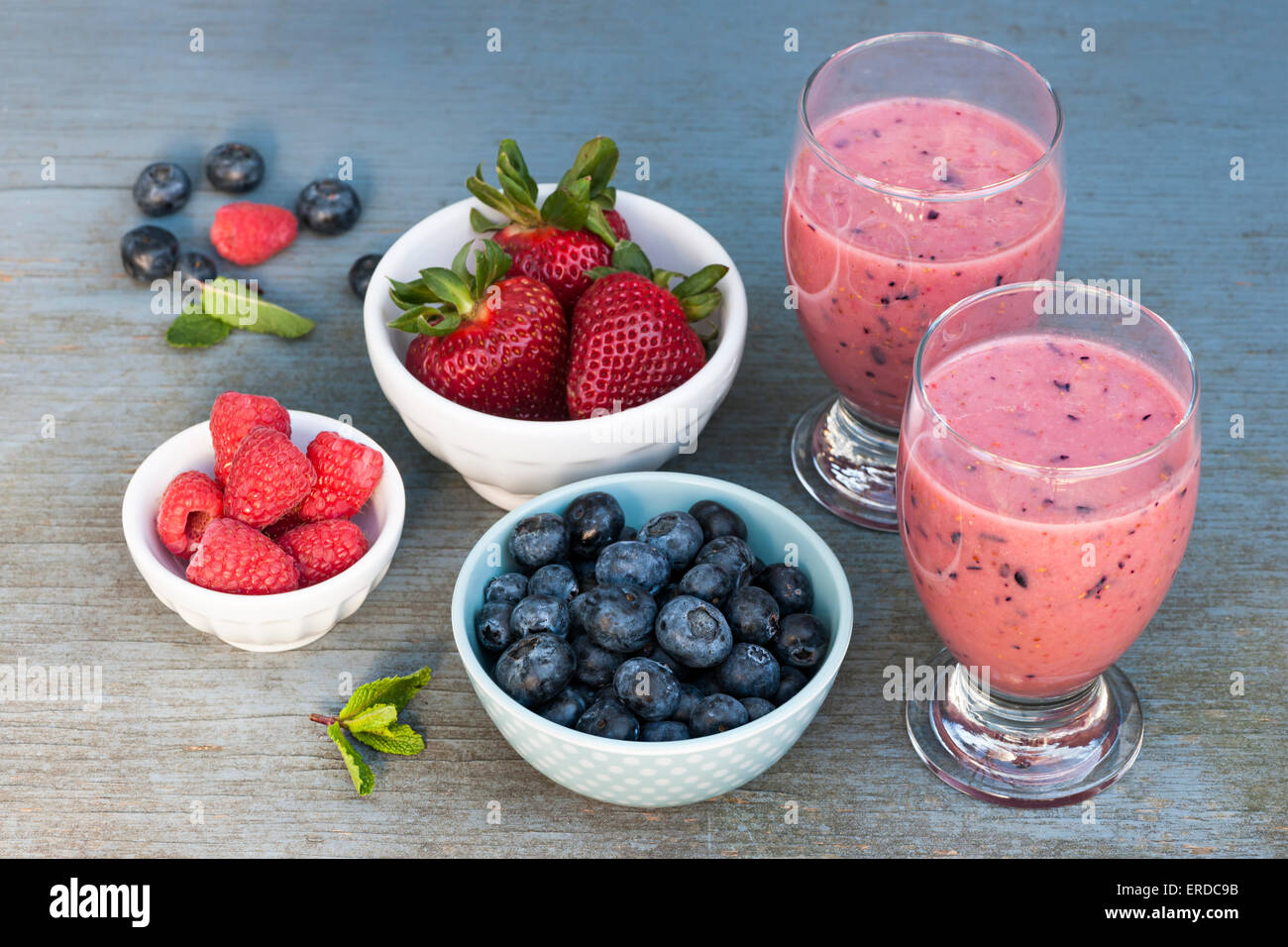 Top view two smoothie bowls hi-res stock photography and images - Alamy