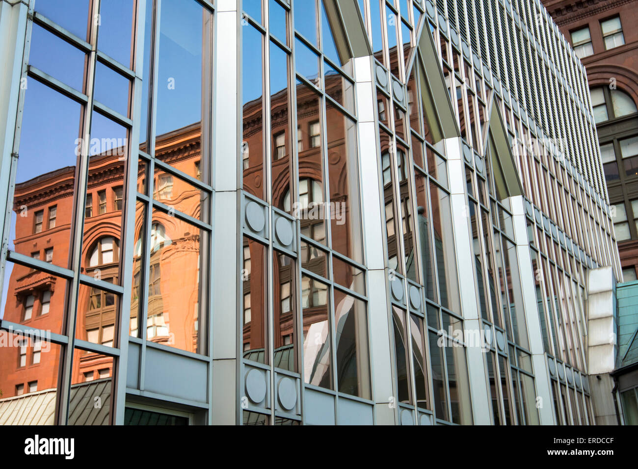 Outside view of shopping mall hi-res stock photography and images - Alamy
