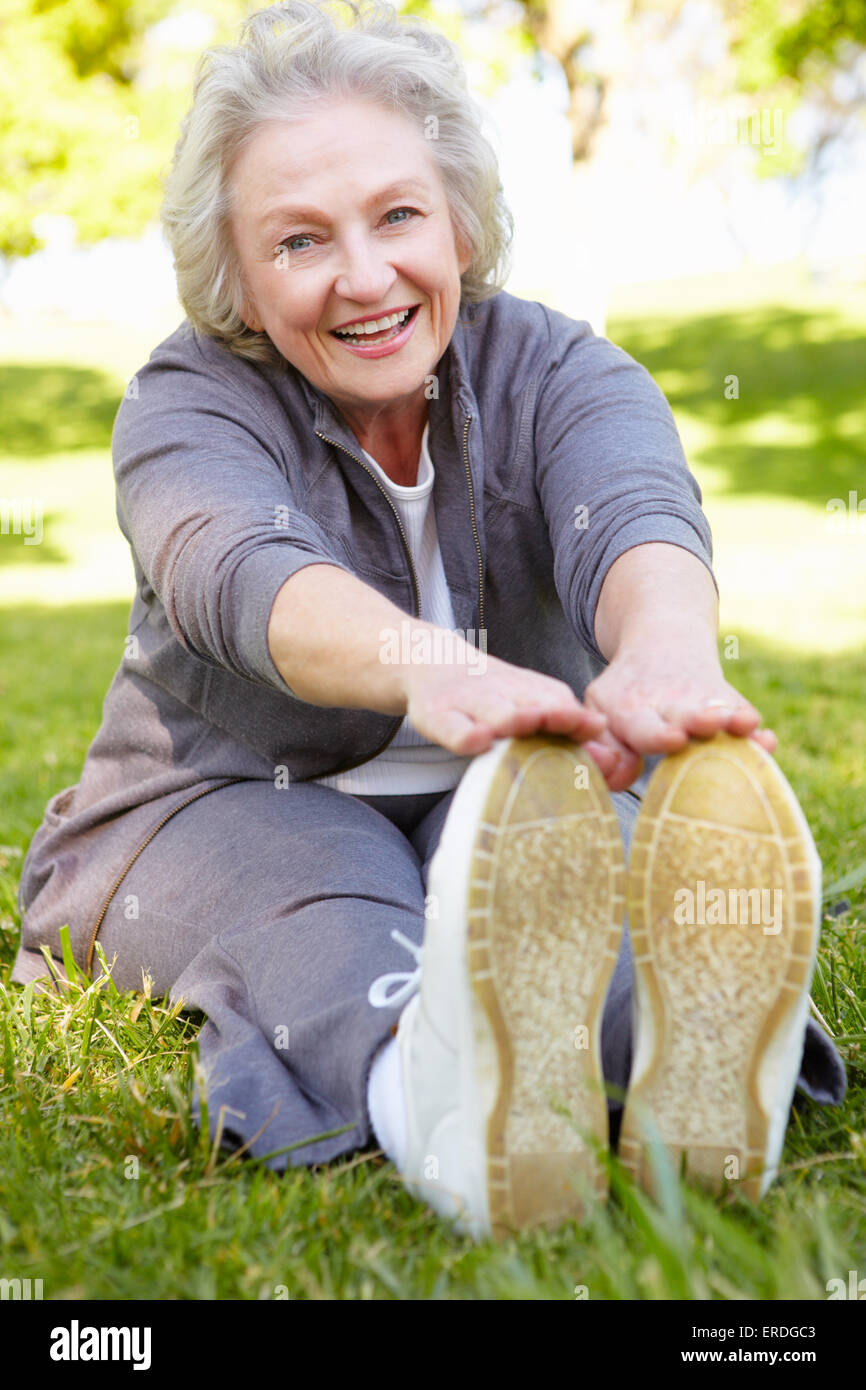 Senior touch toes hi-res stock photography and images - Alamy