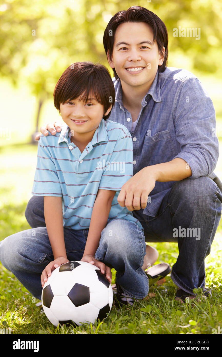 Sport football family fatherhood hi-res stock photography and images ...
