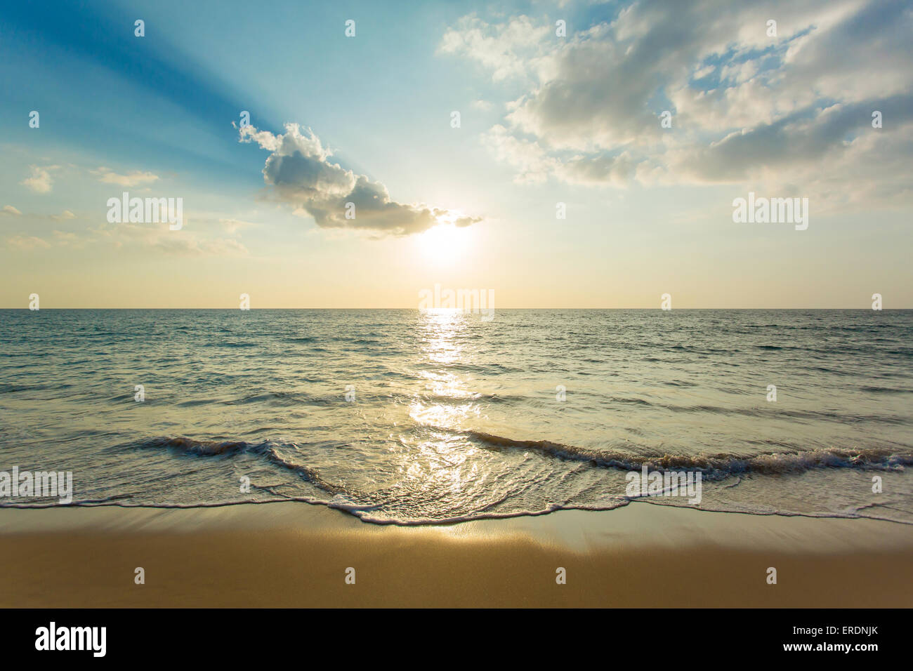 Beautiful calm sea sunset hi-res stock photography and images - Alamy