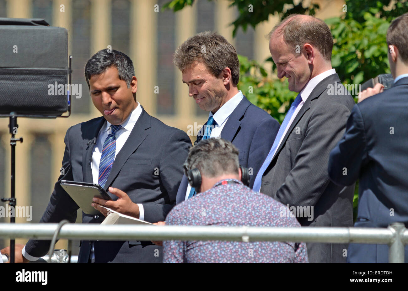 Politicians being interviewed hi-res stock photography and images - Alamy