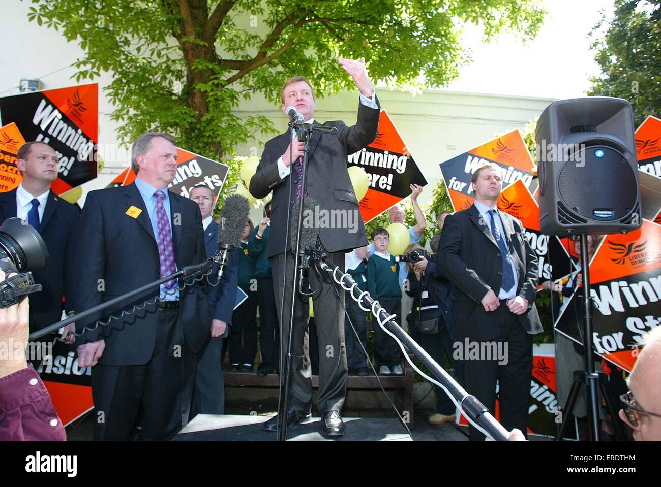 Liberal Democrat leader Charles Kennedy addresses a crowd in Hythe ...