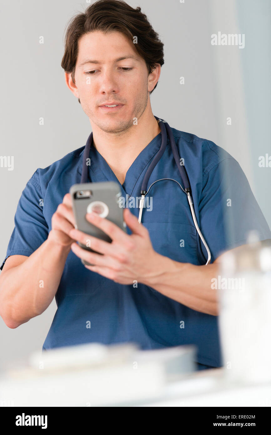 Hospital phone hi-res stock photography and images - Alamy