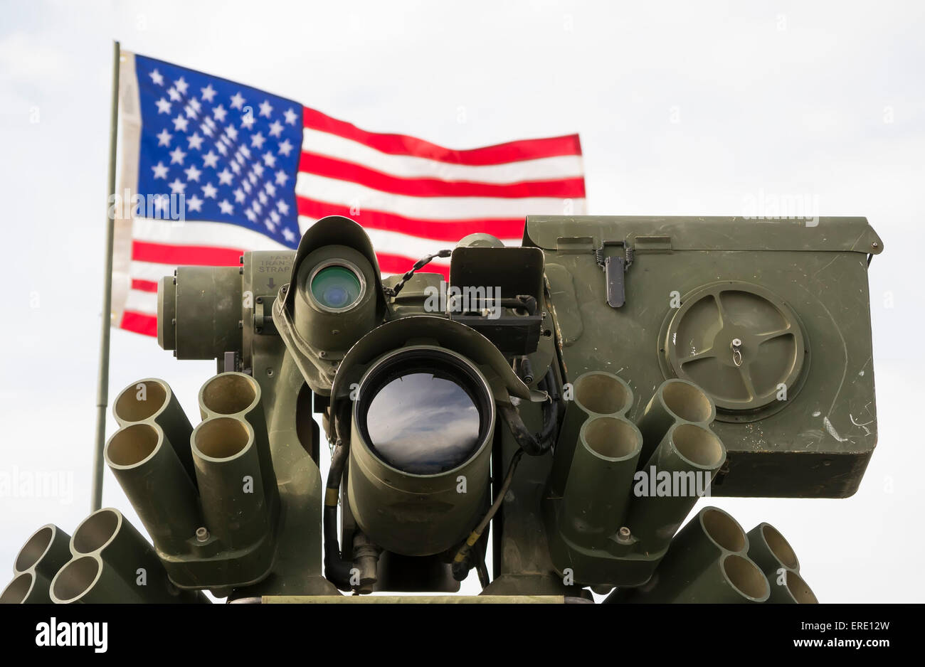 Target acquisition system hi-res stock photography and images - Alamy