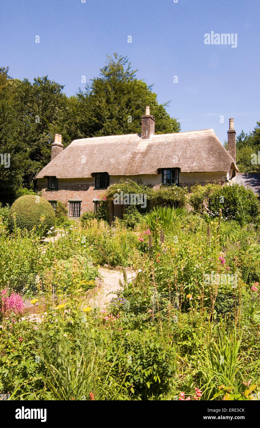 Thomas hardy cottage hi-res stock photography and images - Alamy