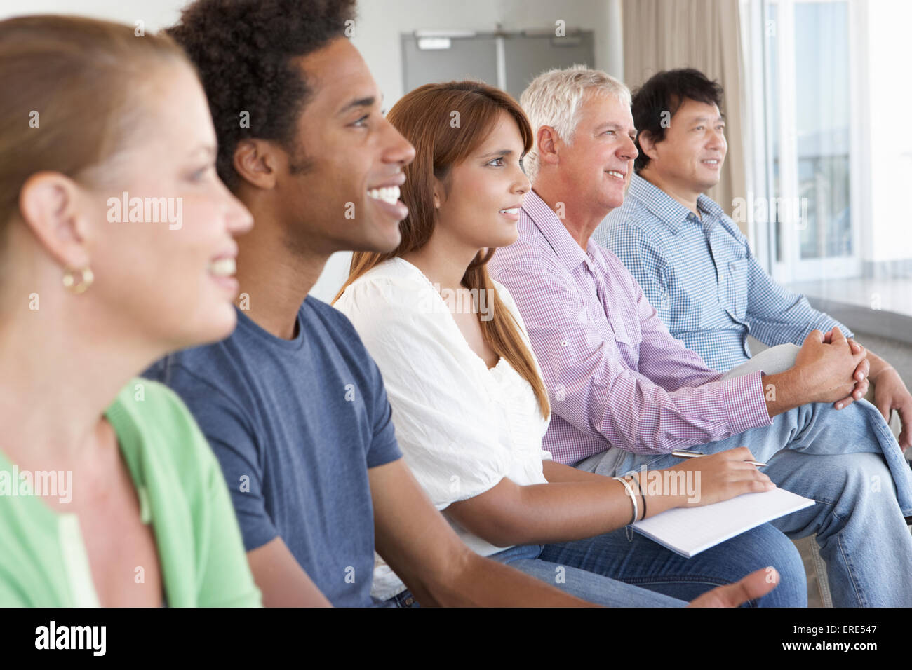 Meeting line hi-res stock photography and images - Alamy