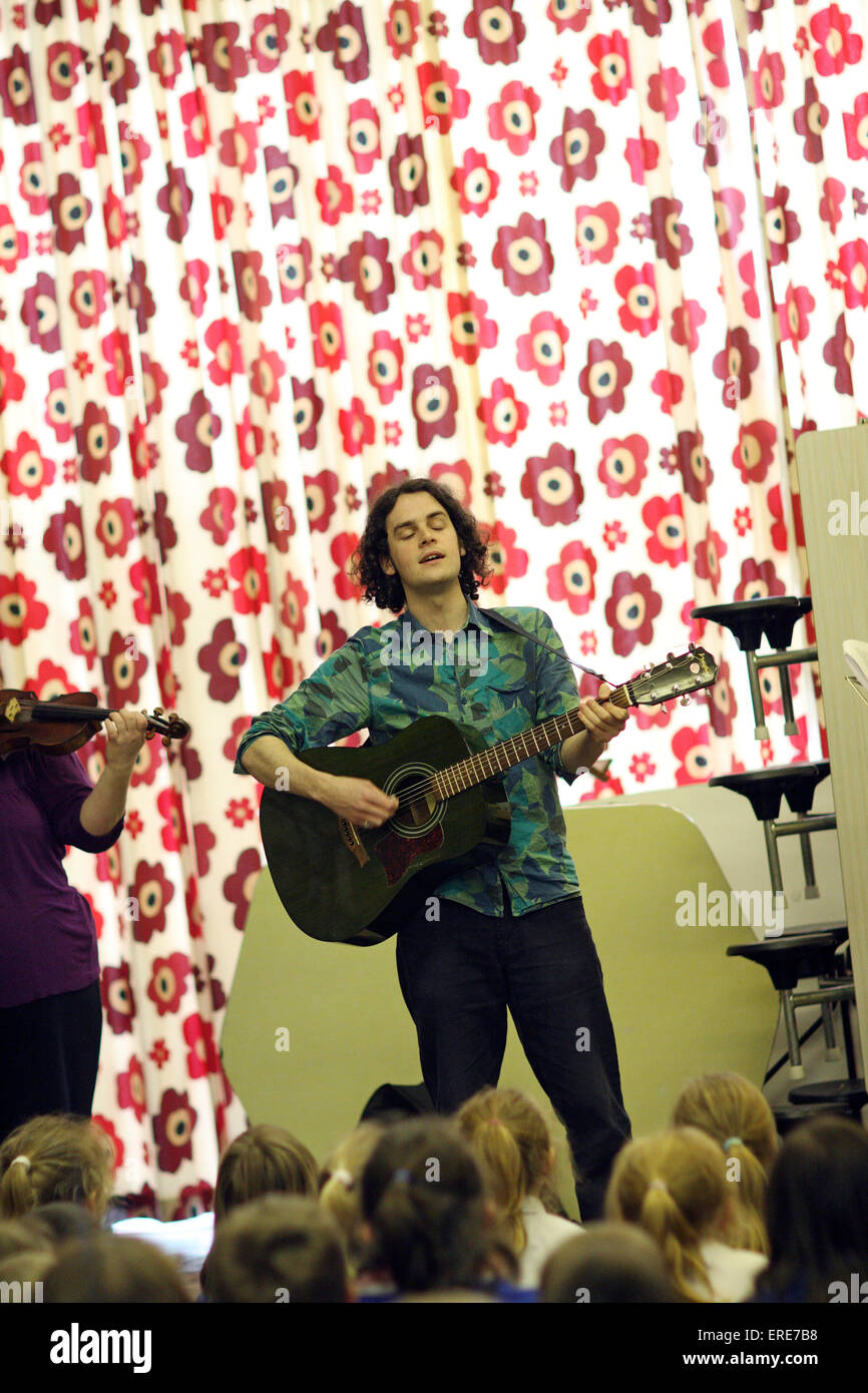 Teacher and students singing in class hi-res stock photography and ...
