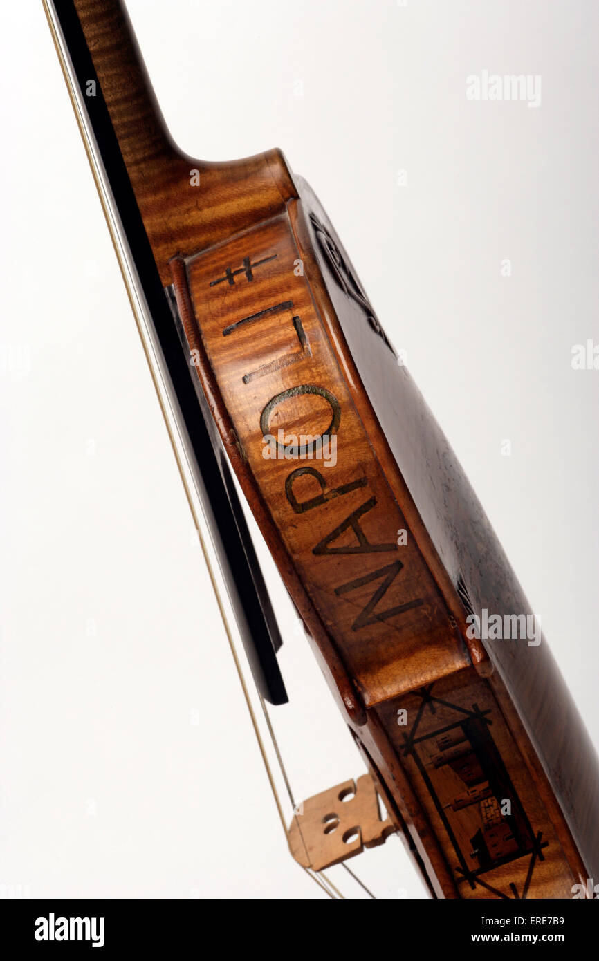 Violin ribs hi-res stock photography and images - Alamy