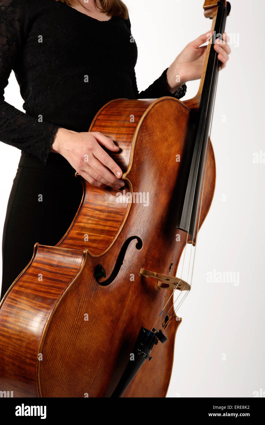 Cello concert hi-res stock photography and images - Alamy