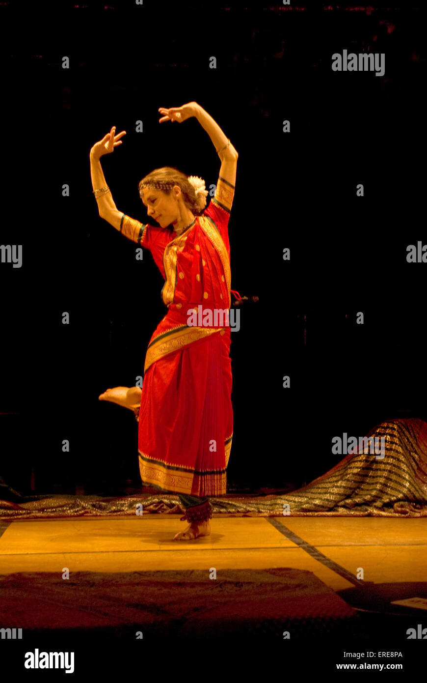 Dancing poses indian classical dance hi-res stock photography and ...