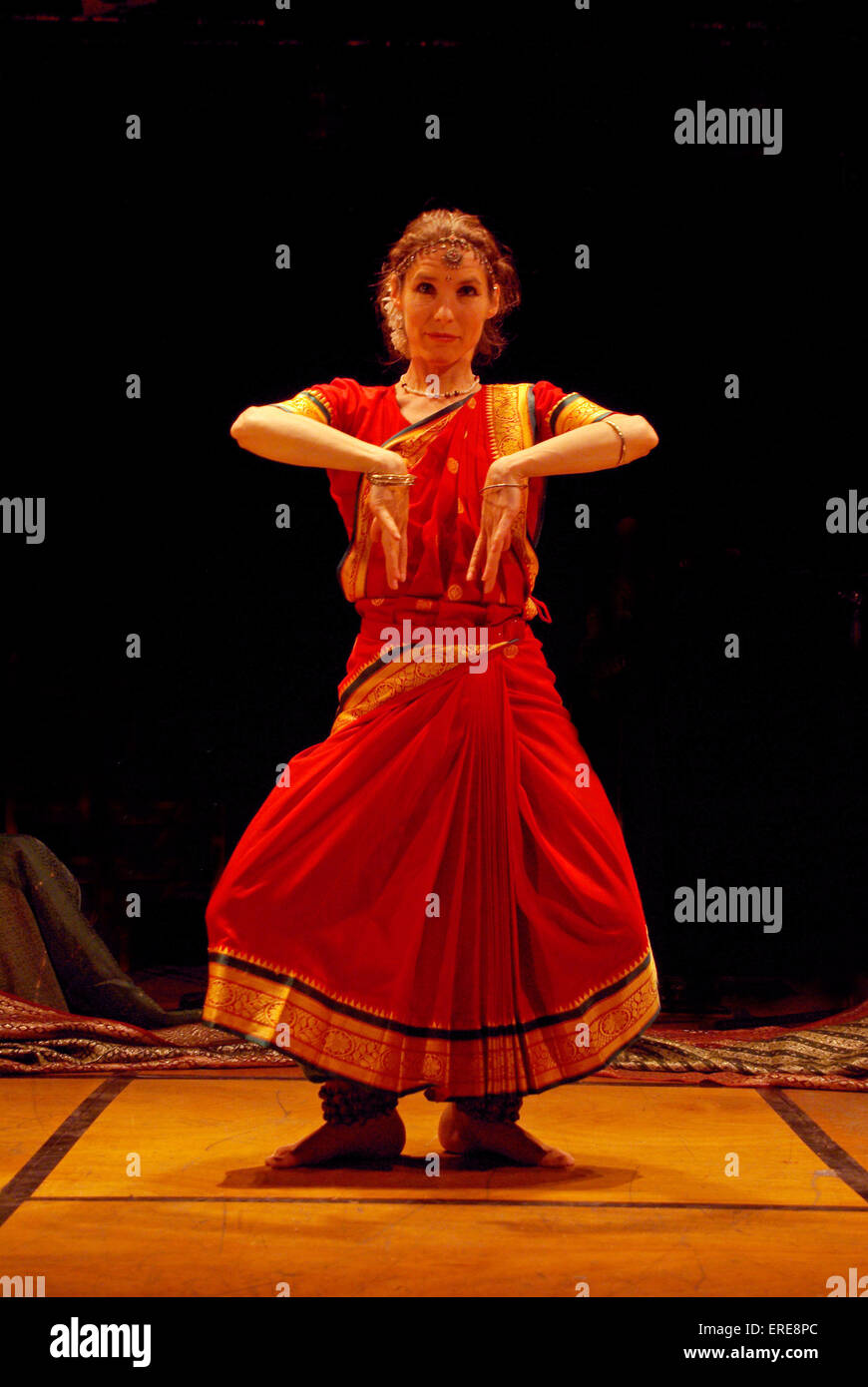 Dancing poses indian classical dance hi-res stock photography and ...