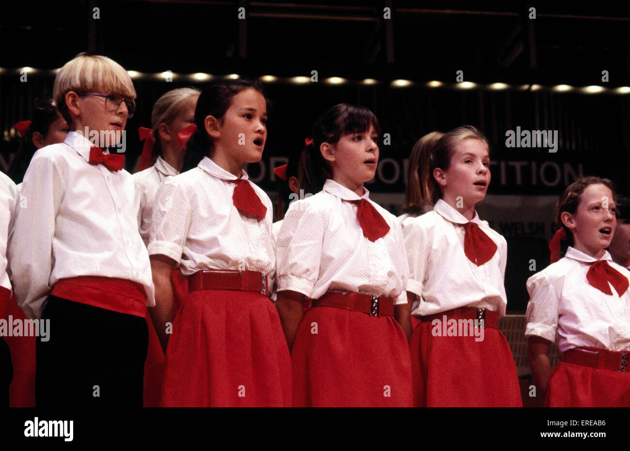 Children choir singing music hi-res stock photography and images - Alamy