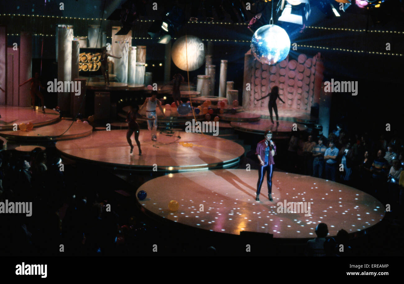 Female Dancers On Stage High Resolution Stock Photography and Images ...