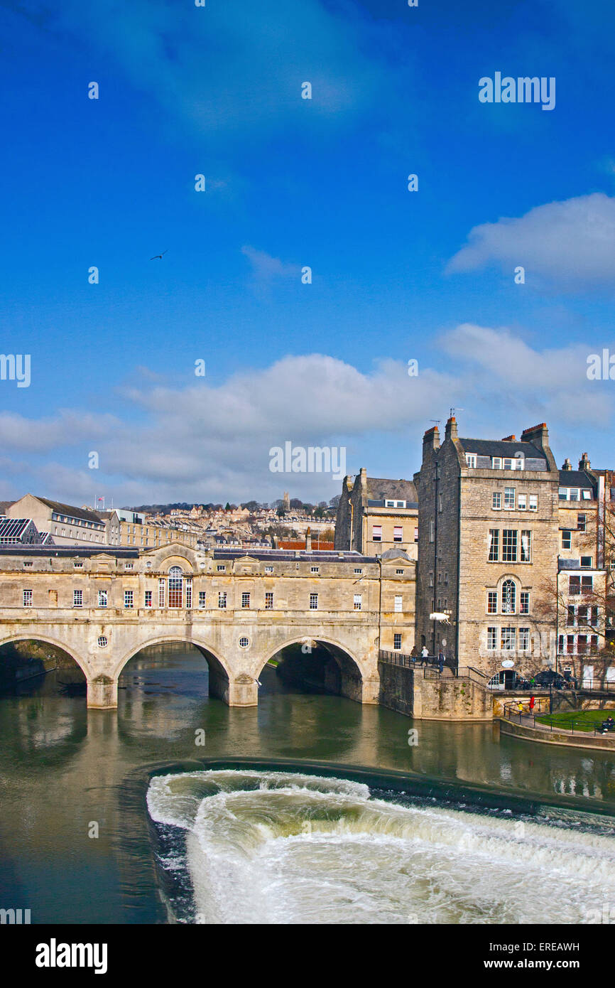 Pulteney bridge weir bath england hi-res stock photography and images ...