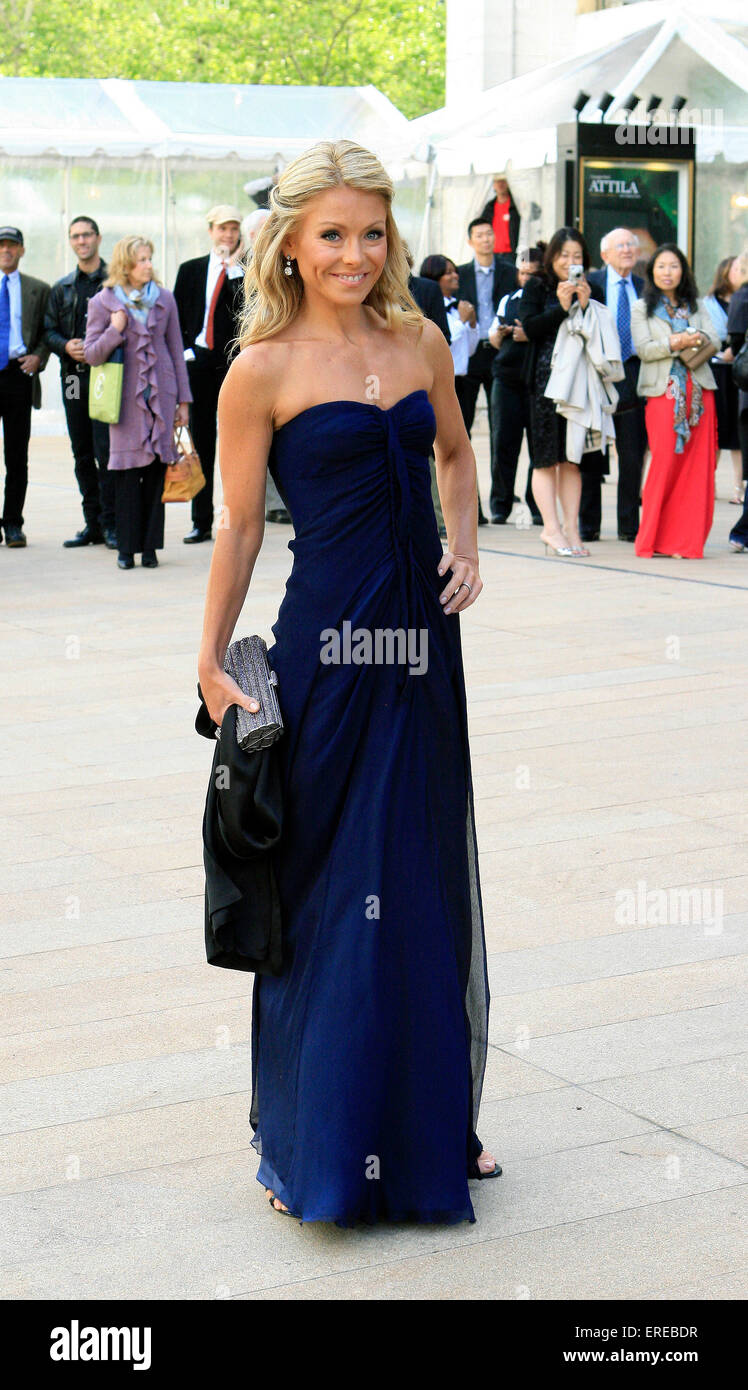 Kelly Ripa High Resolution Stock Photography and Images - Alamy