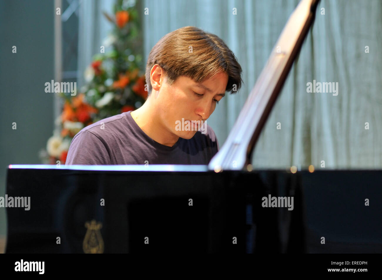 Classical pianist Freddy Kempf duing rehearsal in the Assembley Rooms ...