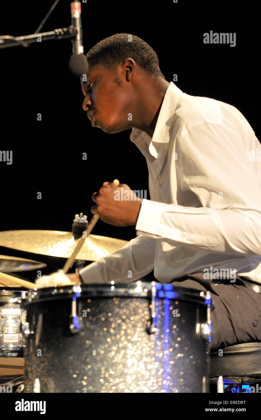 Jeff 'Tain' Watts playing drums with the Branford Marsalis Quartet at ...