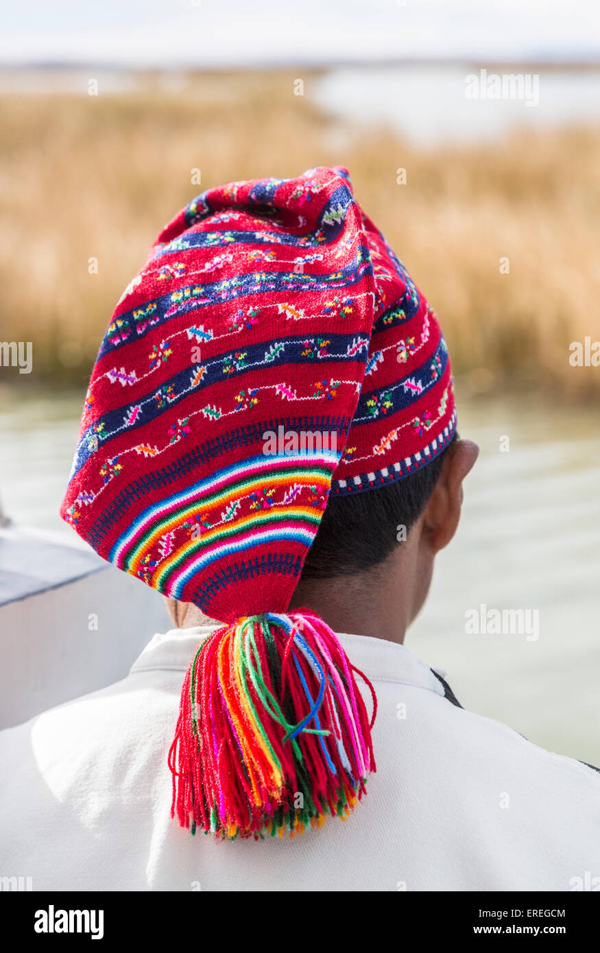 Bright coloured traditional clothing hi-res stock photography and ...