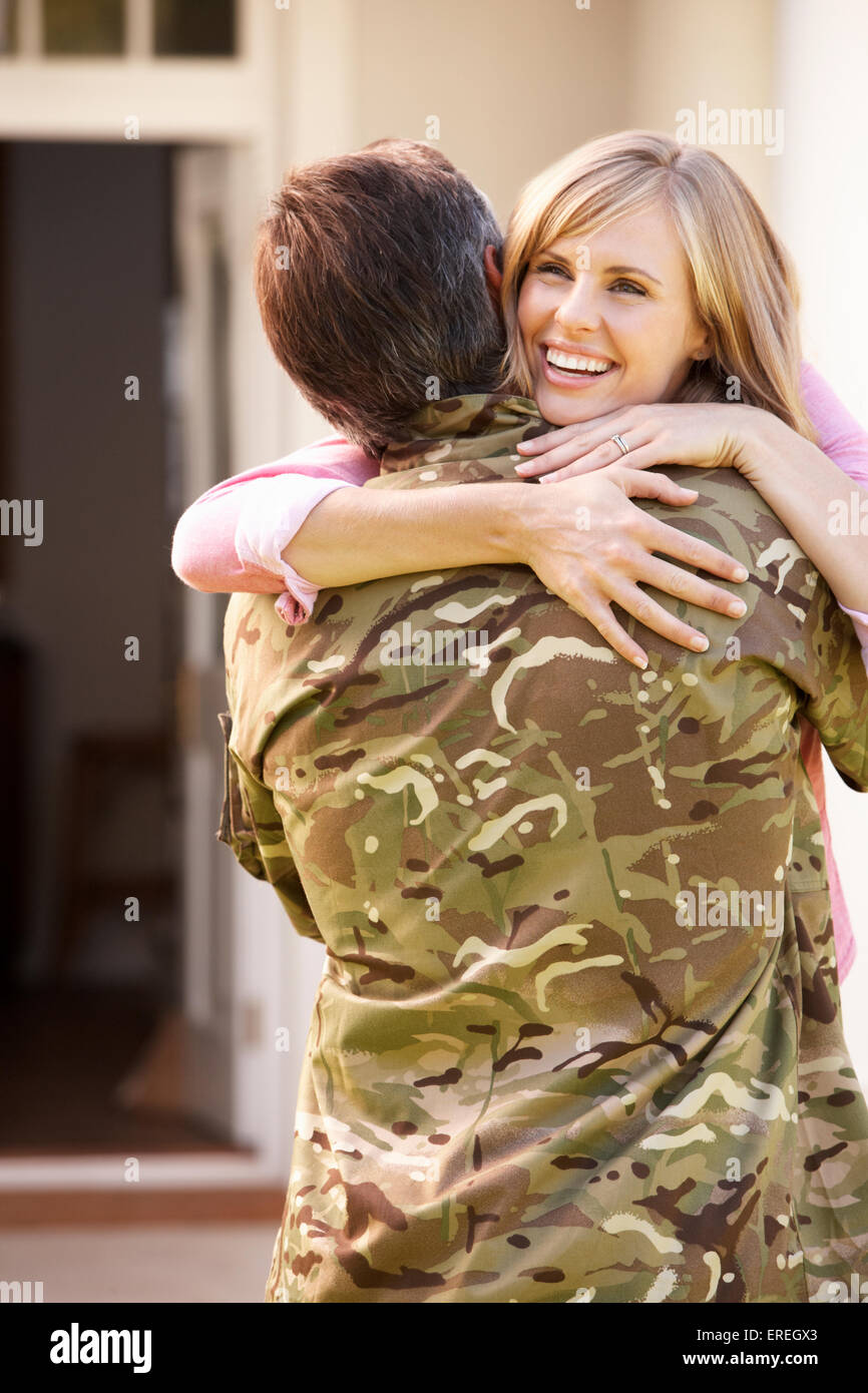 Soldier Returning Home Stock Photos & Soldier Returning Home Stock ... Soldier Returning Home Stock Photos & Soldier Returning Home Stock ...