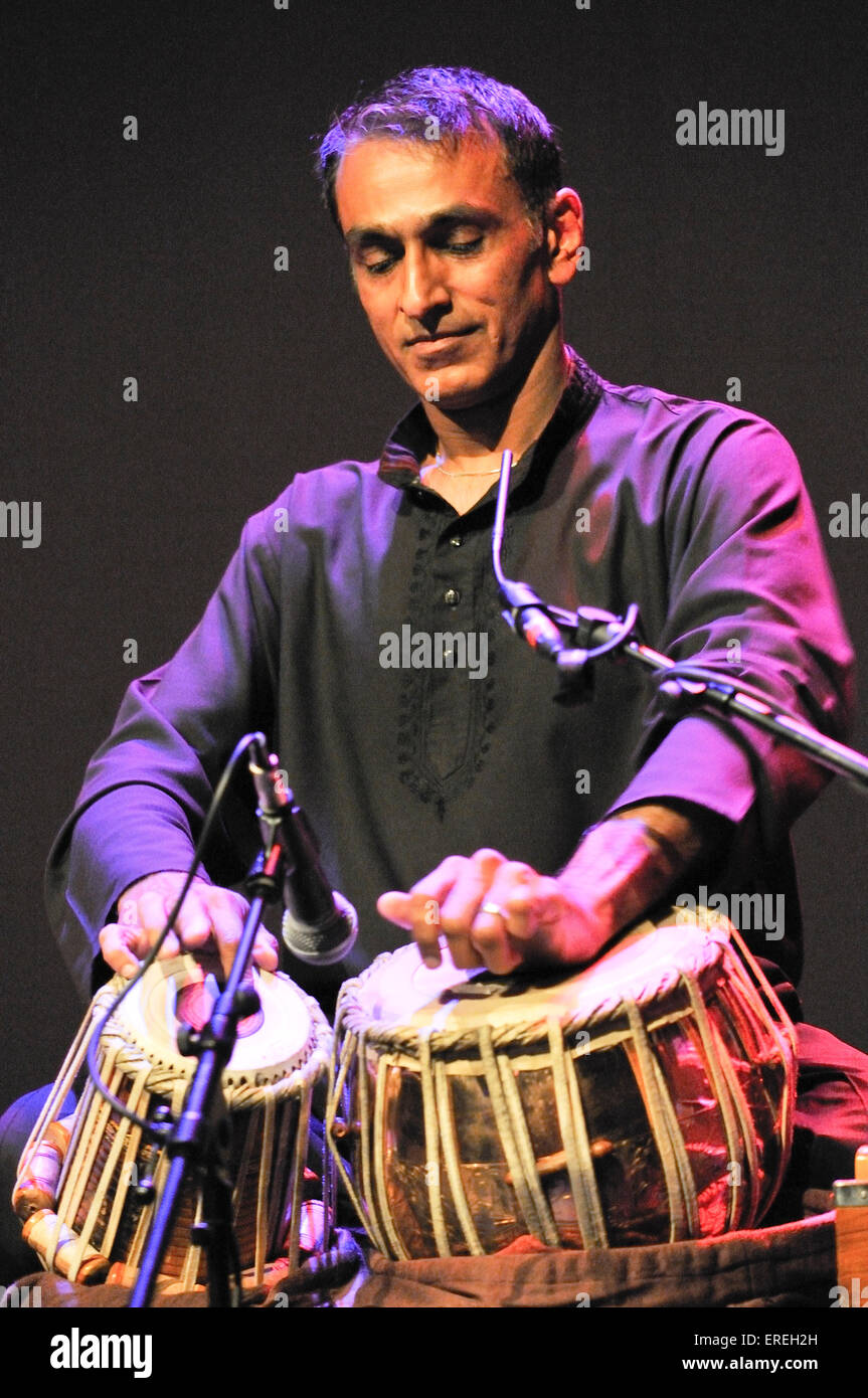 Kuljit playing various indian percussion hi-res stock photography and ...