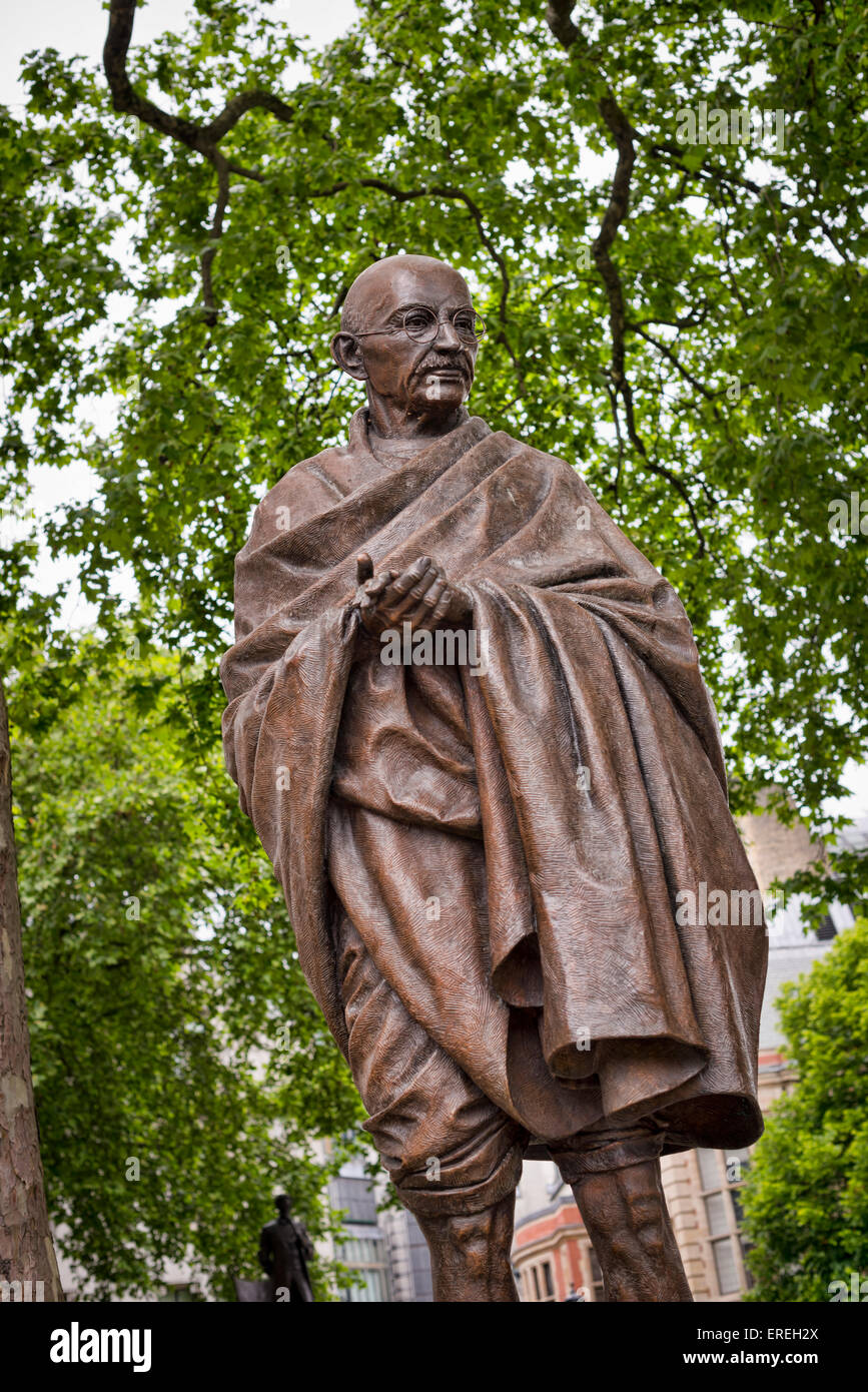 Gandhi Statue High Resolution Stock Photography and Images - Alamy