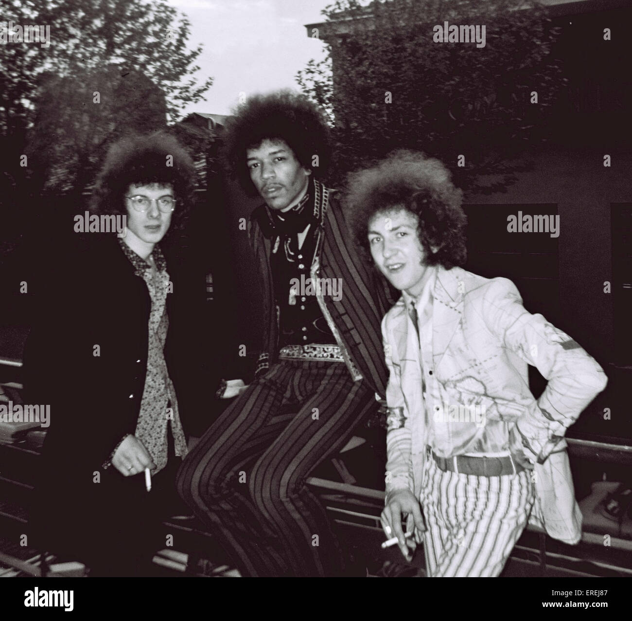 Jimi hendrix experience 1967 hi-res stock photography and images - Alamy