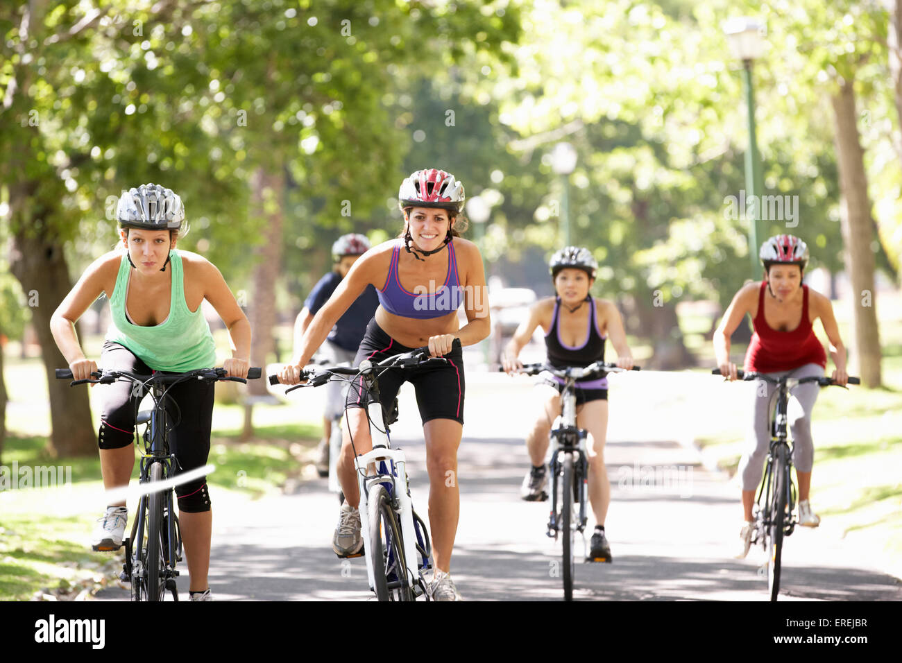 Group cycle hi-res stock photography and images - Alamy