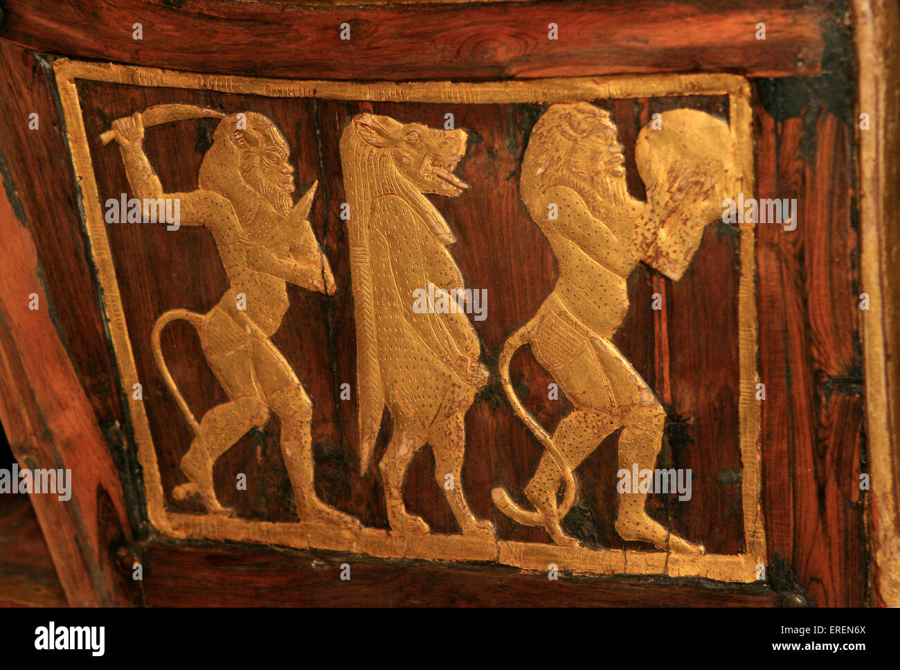 Tutankhamun Chair High Resolution Stock Photography and Images - Alamy