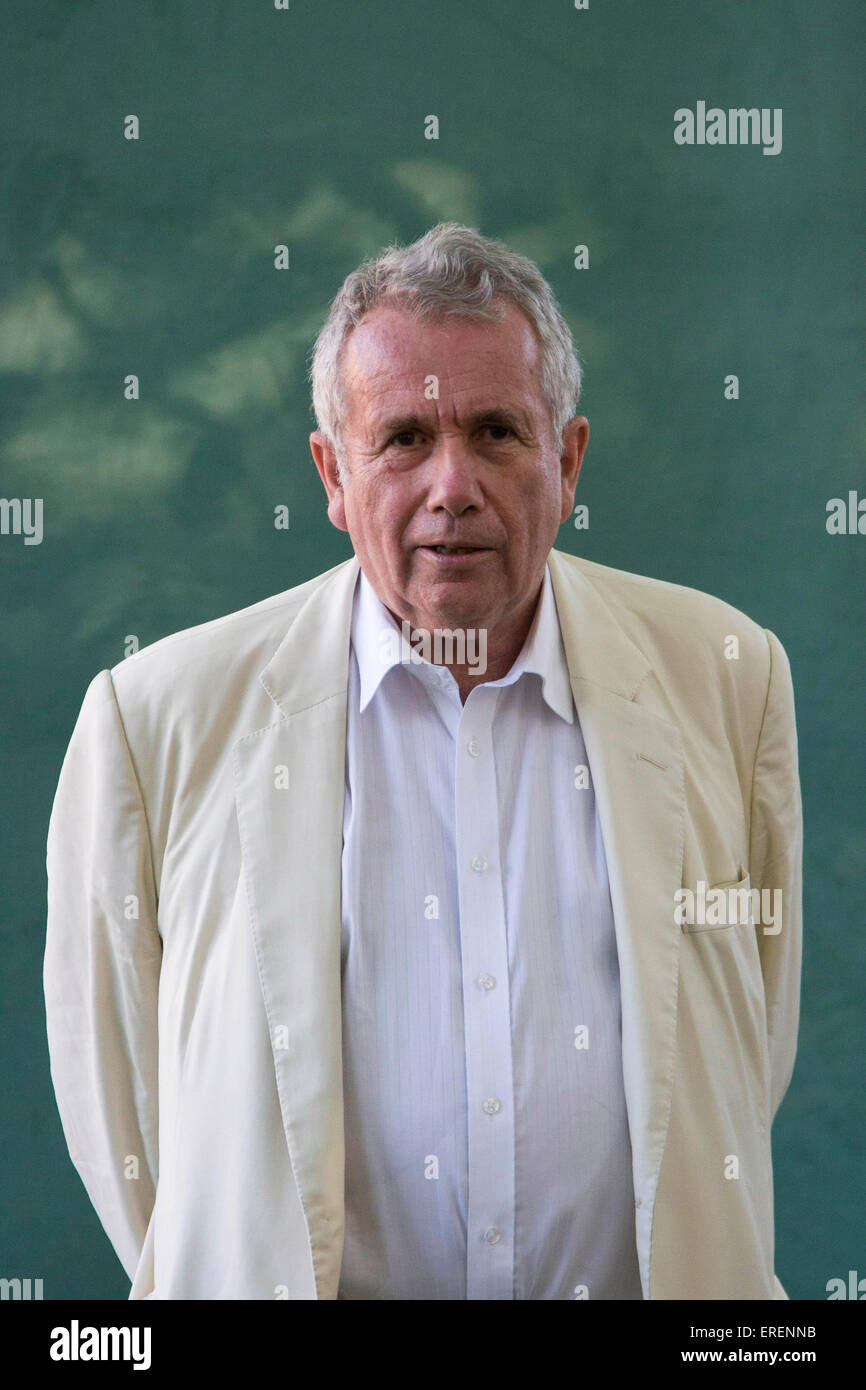 Martin Bell OBE, British Unicef UK Ambassador, a former broadcast war ...