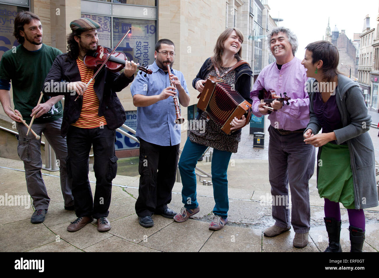 Sol i Serena - Spanish folk band. Photographed at Celtic Connections ...