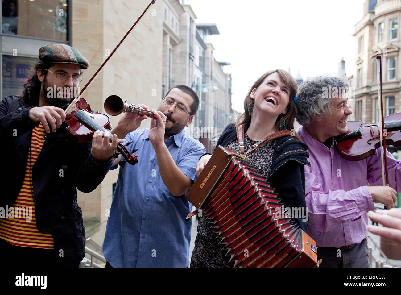 Sol i Serena - Spanish folk band. Photographed at Celtic Connections ...