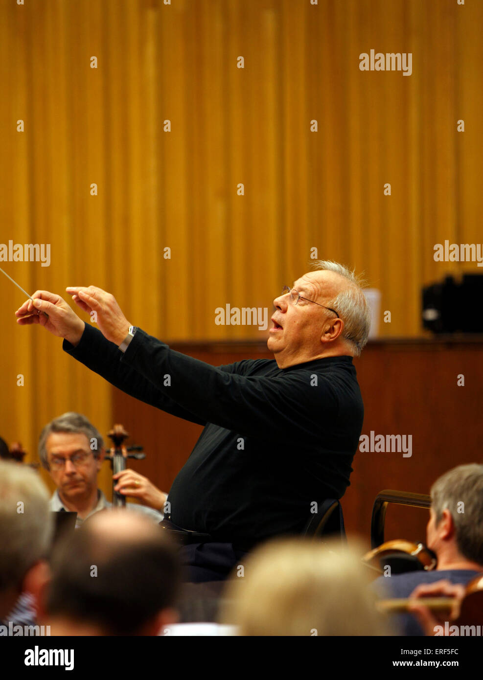 Neeme Jarvi - Estonian conductor 1937 Stock Photo - Alamy