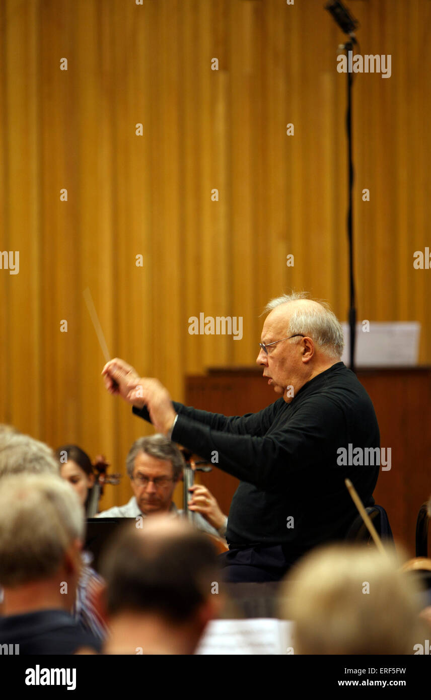 Neeme Jarvi - Estonian conductor 1937 Stock Photo - Alamy