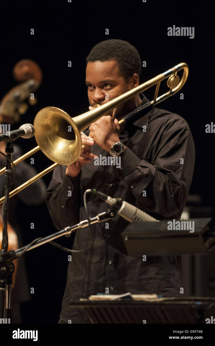 Trombone player hi-res stock photography and images - Alamy
