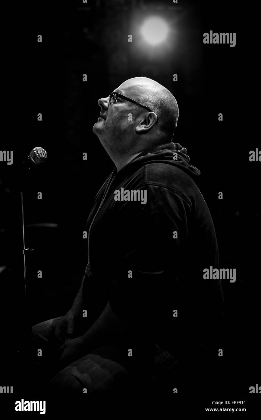 Ian shaw singer hi-res stock photography and images - Alamy