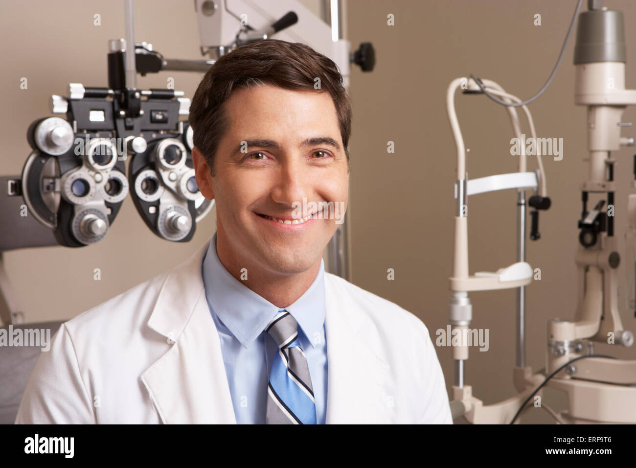 Portrait Of Optician In Surgery Stock Photo - Alamy