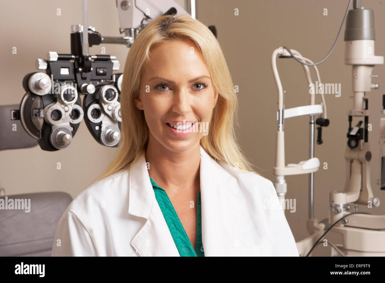 Portrait Of Female Optician In Surgery Stock Photo - Alamy