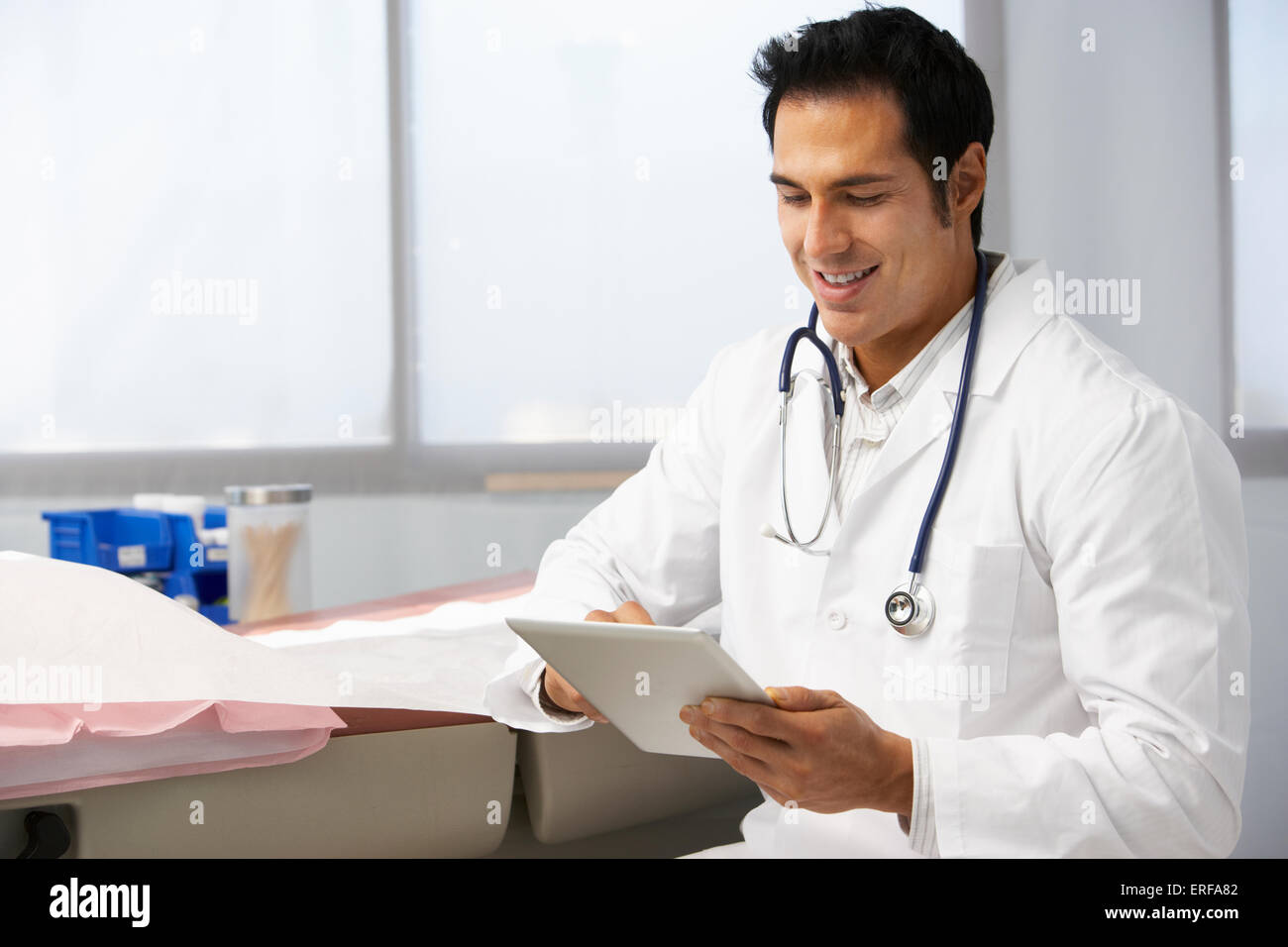 Digital surgery hi-res stock photography and images - Alamy