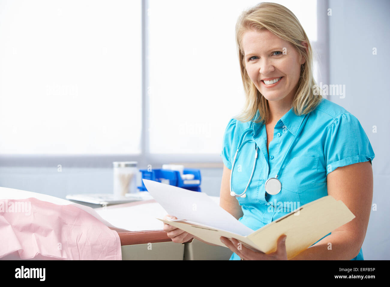 Patients notes hi-res stock photography and images - Alamy