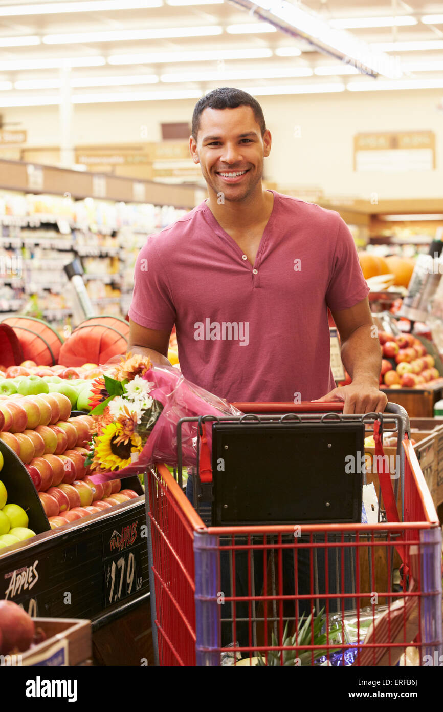 Person pushing trolley hi-res stock photography and images - Alamy