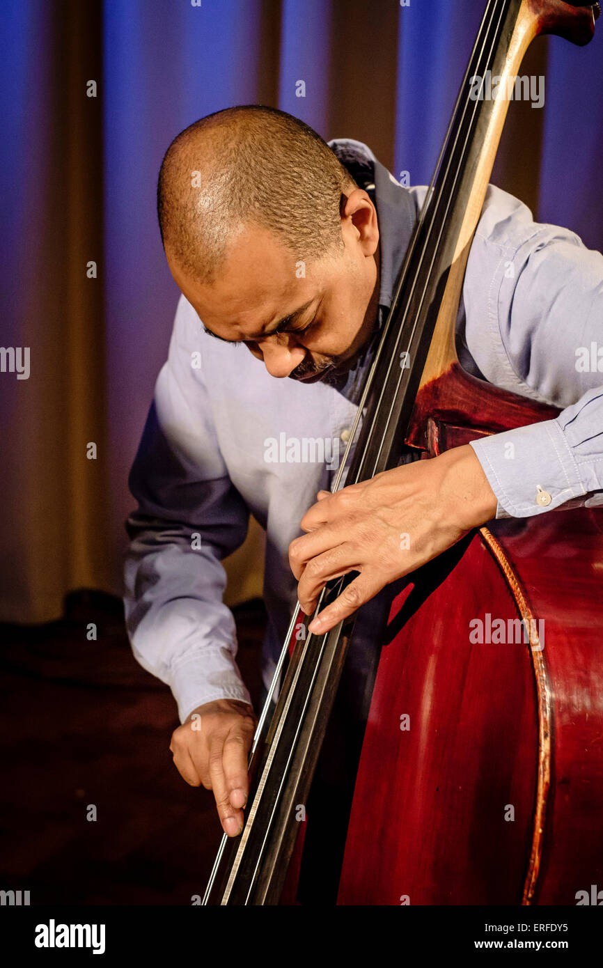 Gary crosby hi-res stock photography and images - Alamy