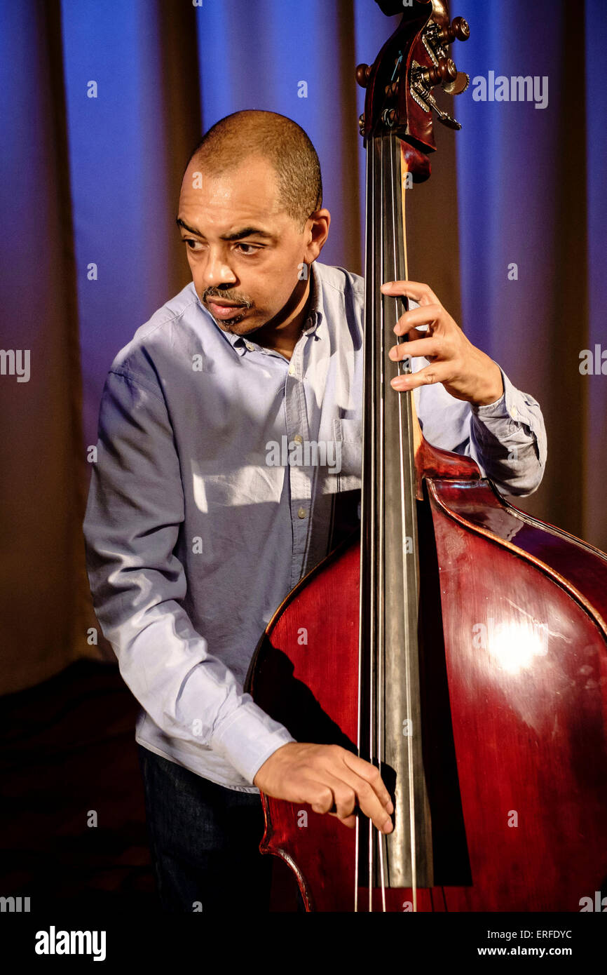 Gary crosby hi-res stock photography and images - Alamy