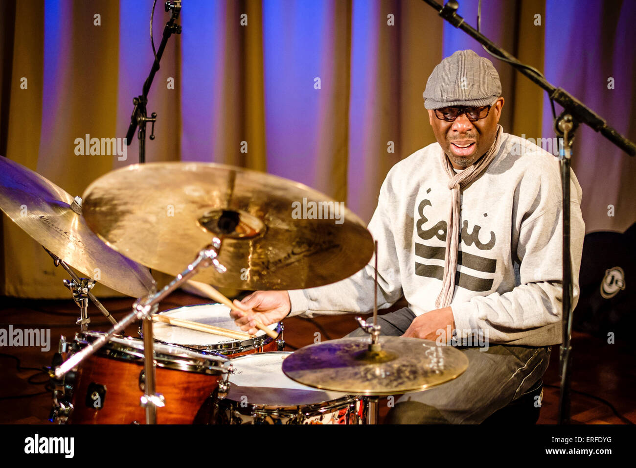 Rod youngs drums hi-res stock photography and images - Alamy