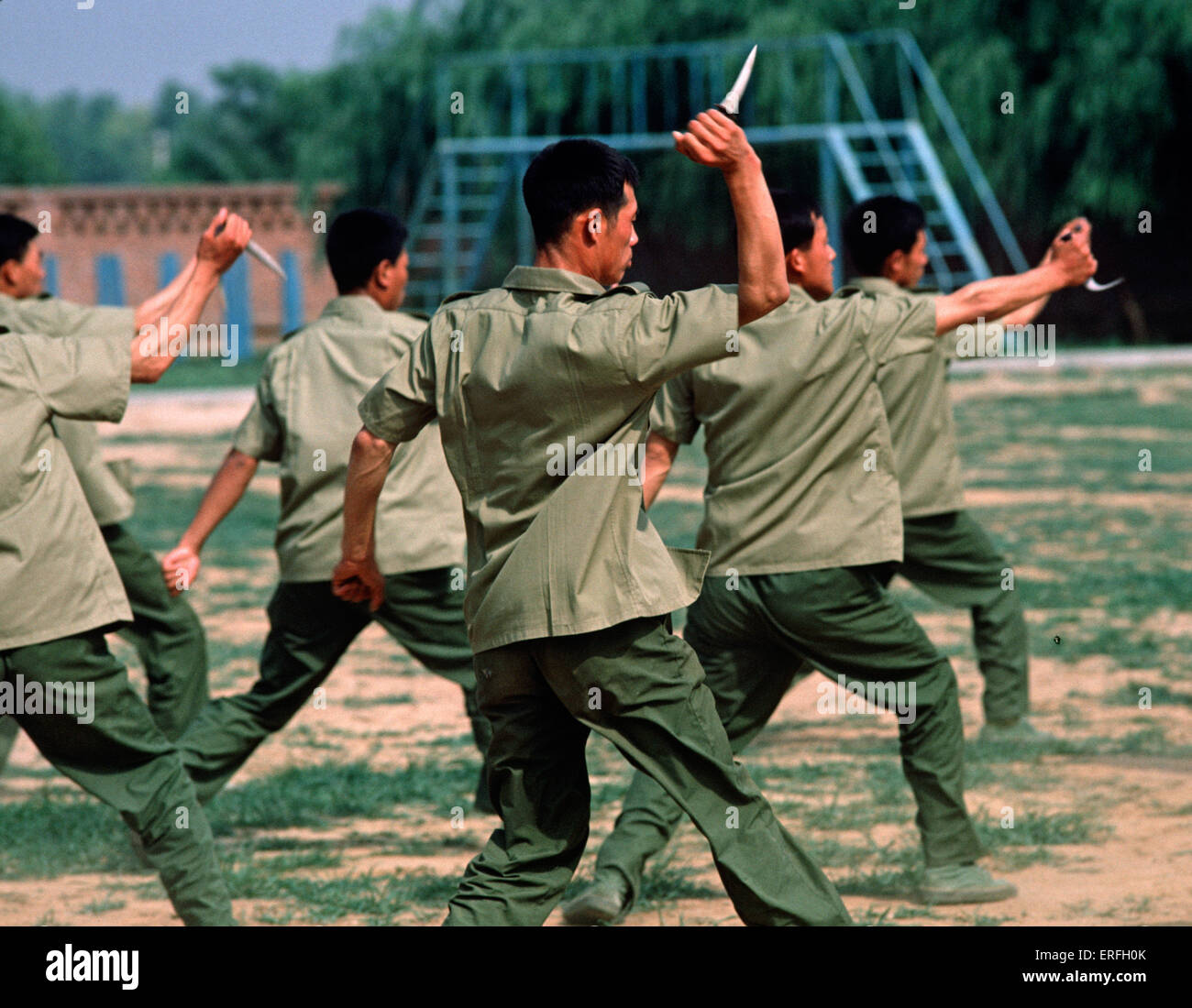 Peoples Liberation Army officers training in unarmed combat ...