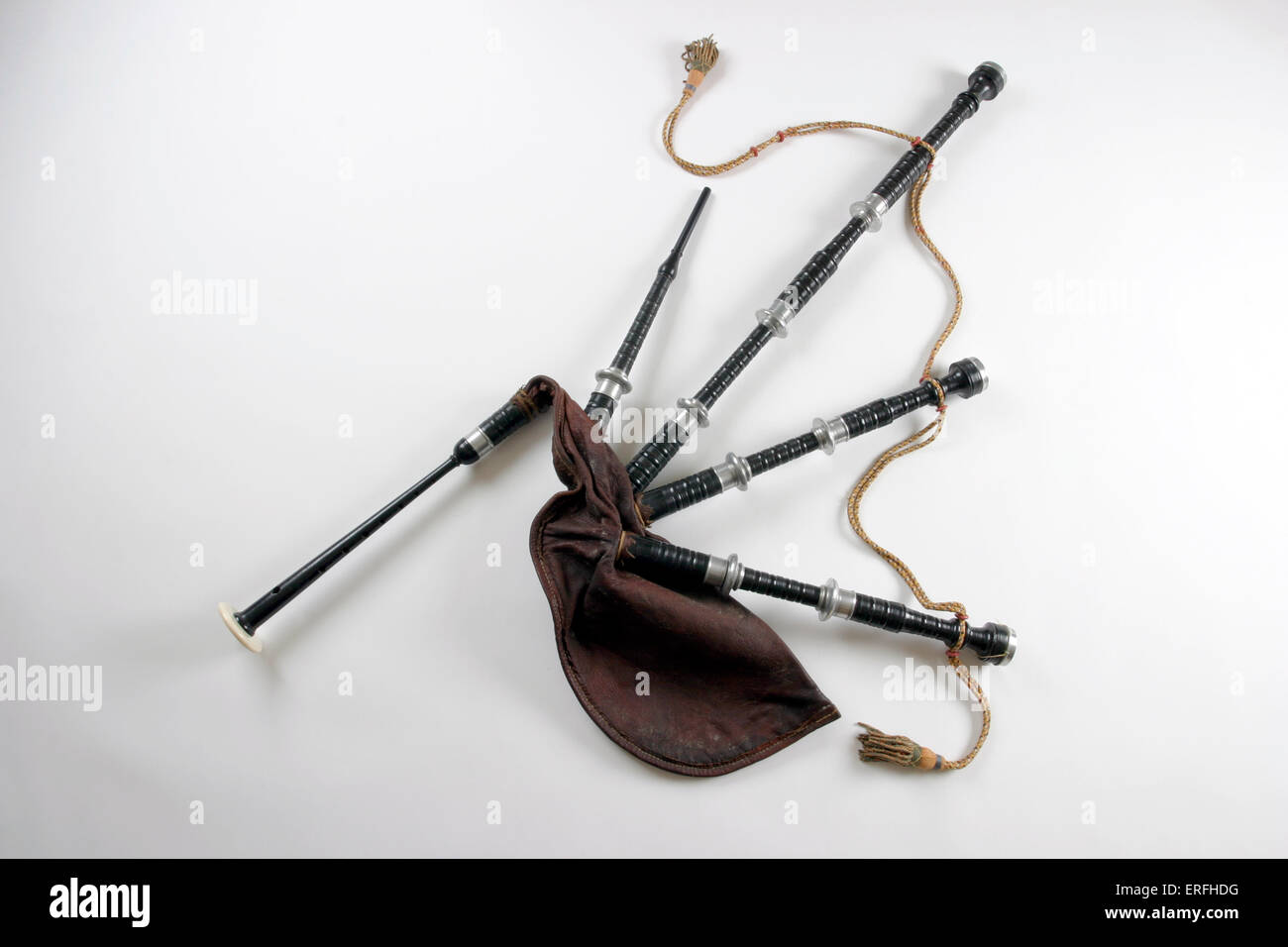 Scottish bagpipes hi-res stock photography and images - Alamy