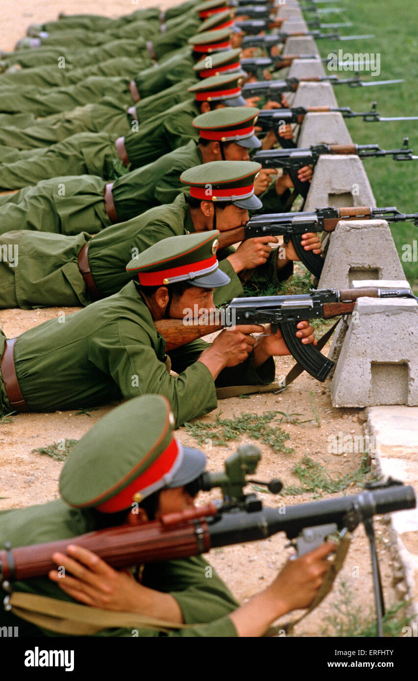 Peoples Liberation Army officers in weapons training at Shijiazhuang ...