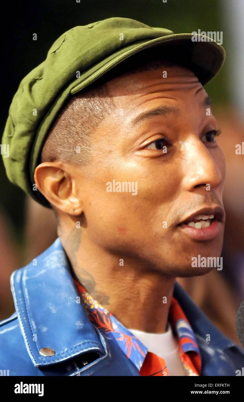 Pharrell williams hat hi-res stock photography and images - Alamy
