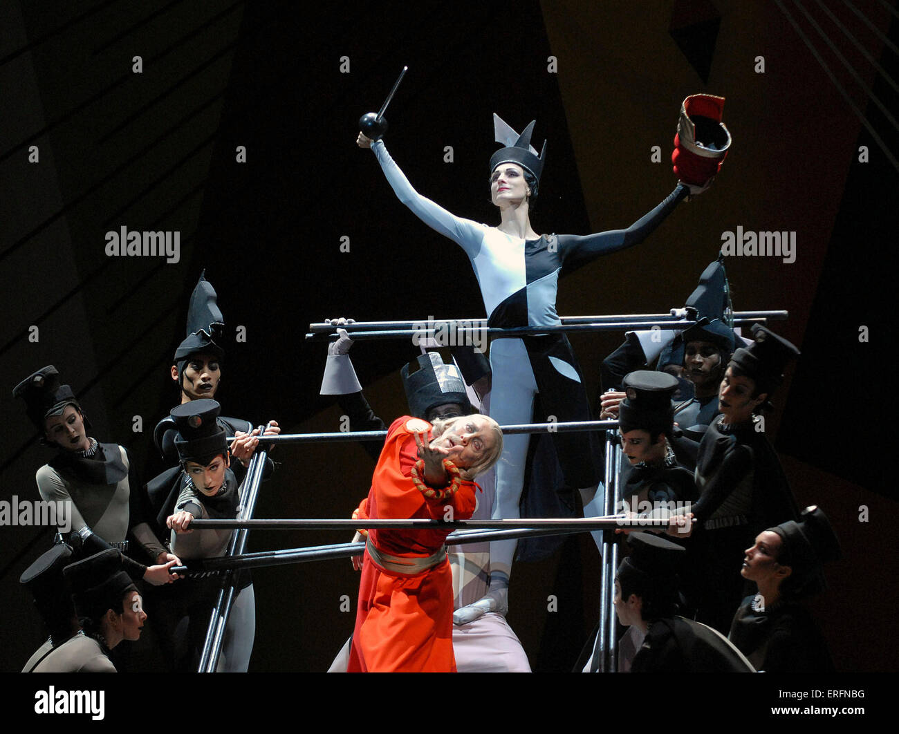 Ninette de Valois 's ballet 'Checkmate' - Zenaida Yanowsky and Alastair ...