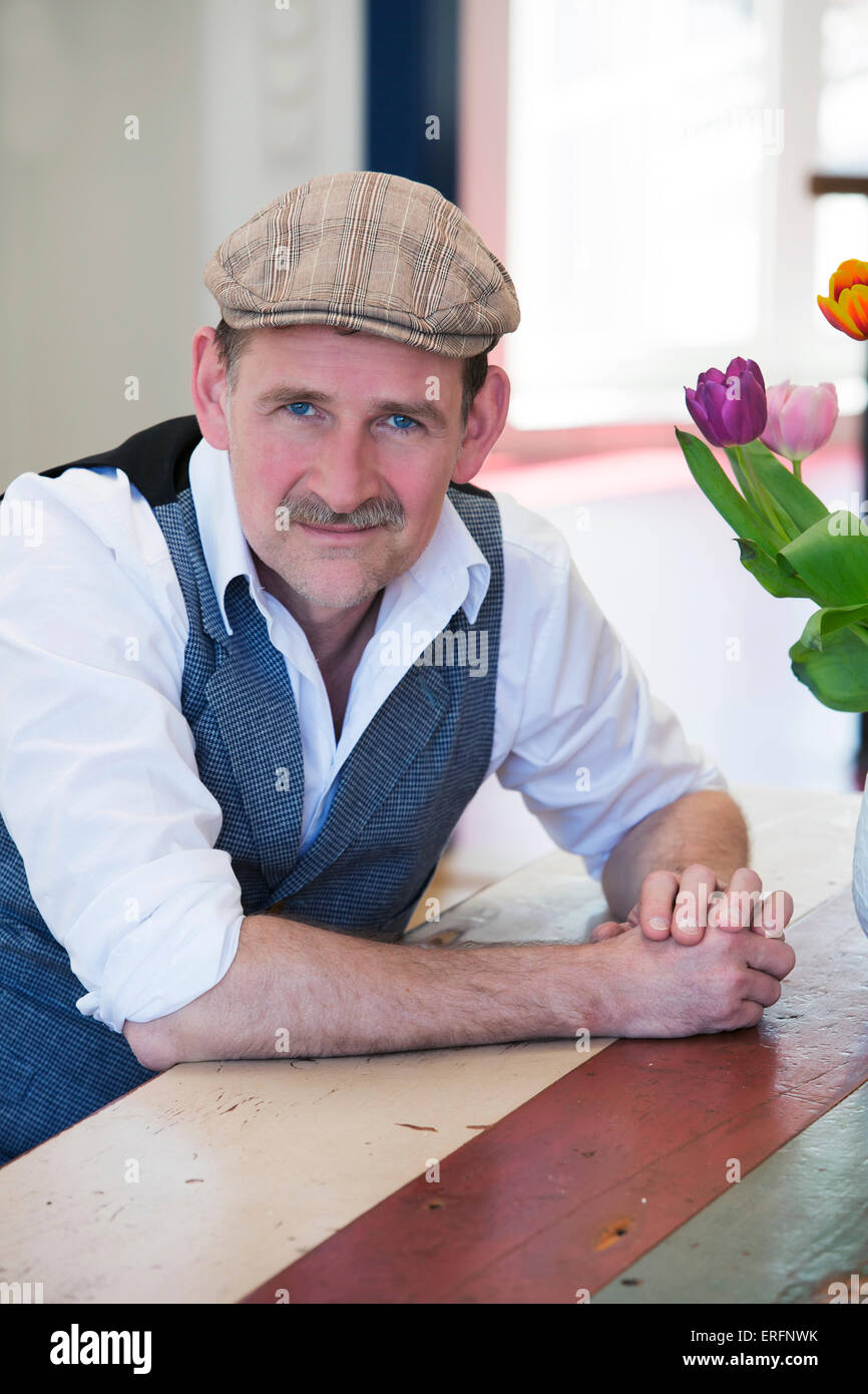 Sitting dining room hi-res stock photography and images - Alamy